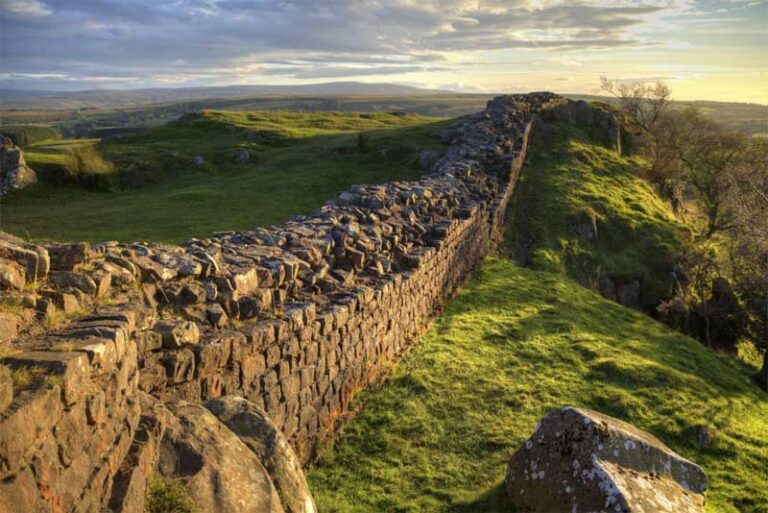 Top 10 most famous walls in the world - Depth World
