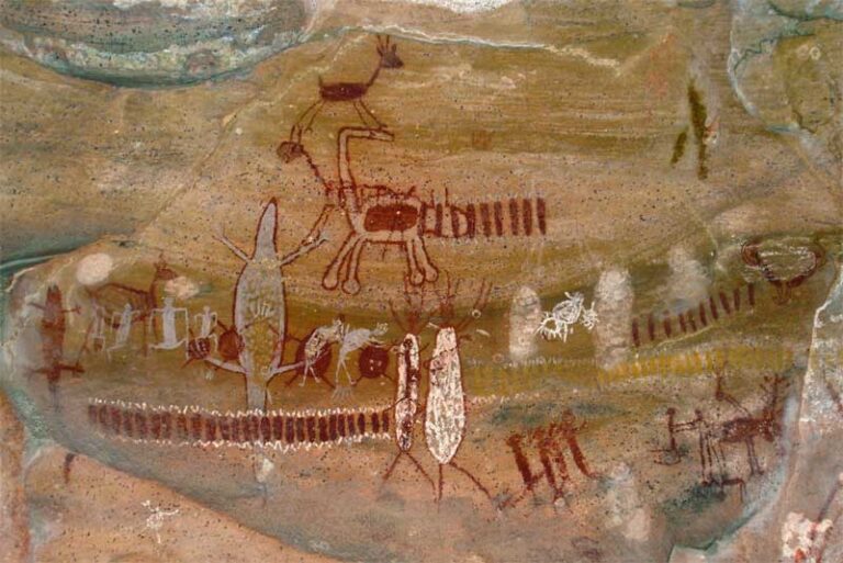Top 10 oldest cave paintings in the World - Depth World
