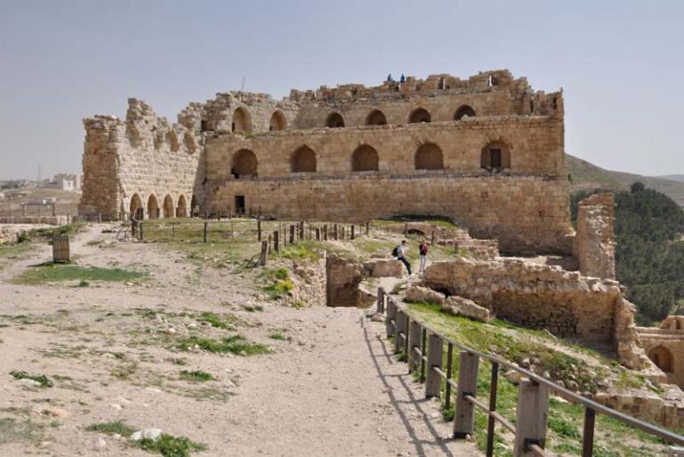 Top 10 beautiful Crusader Castles - Depth World