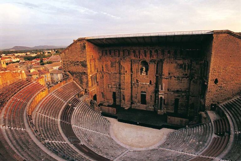 Top 10 historical theaters around the world - Depth World